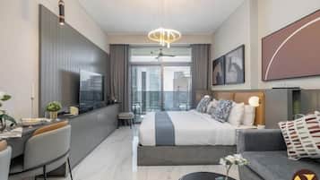 Estúdio de Luxo, varanda, Vista para a cidade | Lençóis de algodão egípcio, roupa de alta qualidade, cofre no quarto