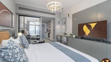 Estúdio de Luxo, varanda, Vista para a cidade | Lençóis de algodão egípcio, roupa de alta qualidade, cofre no quarto