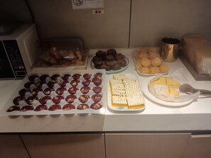 Pequeno-almoço tipo buffet diário (38 CNY por pessoa) 