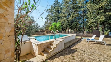Vila standard, 2 quartos, 2 banheiros (Villino Salentum Pool&Greenery) | Piscina | Piscina externa sazonal