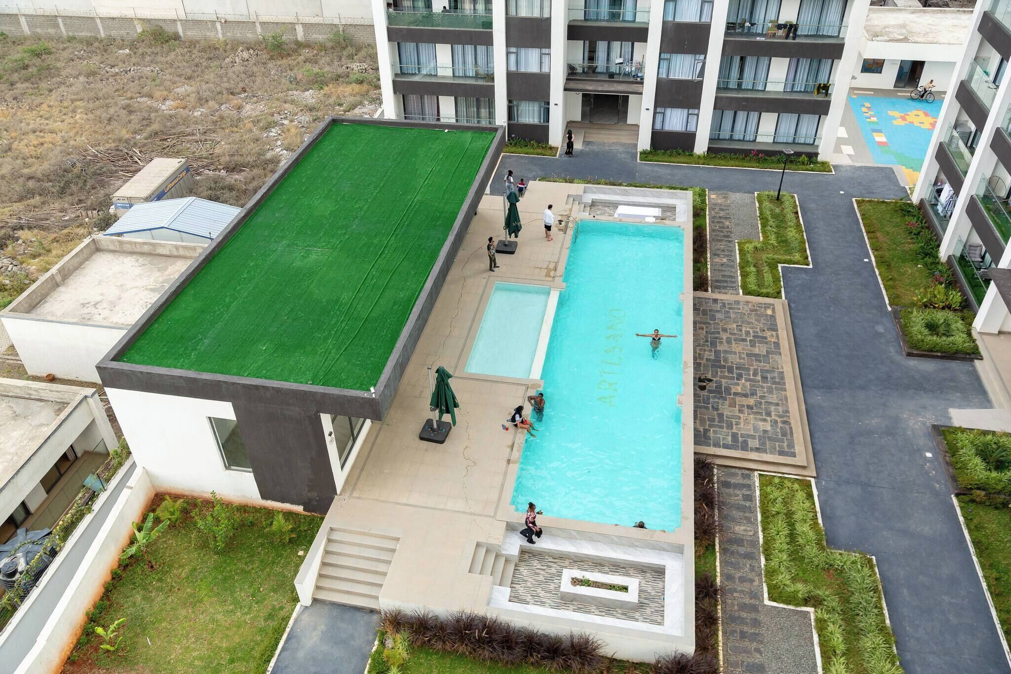 Apartamento em Condomínio Fechado, 1 quarto, acessível, varanda | Piscina | Piscina exterior 