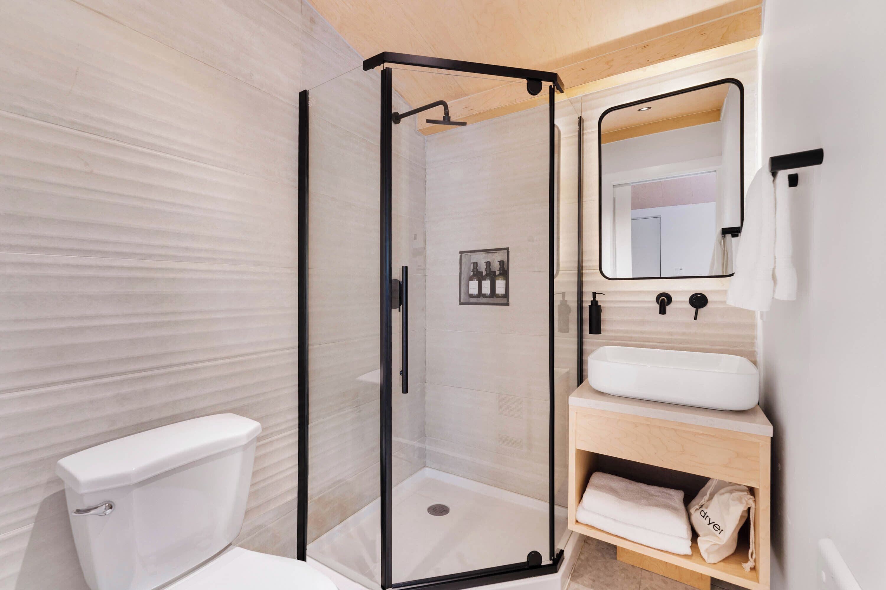 Quarto Duplo, vista para o jardim | Casa de banho