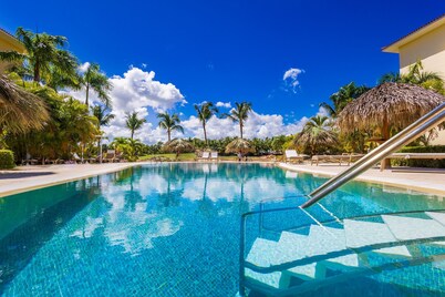 Iberostate 2BR Condo - Terrace Lake Golf Views