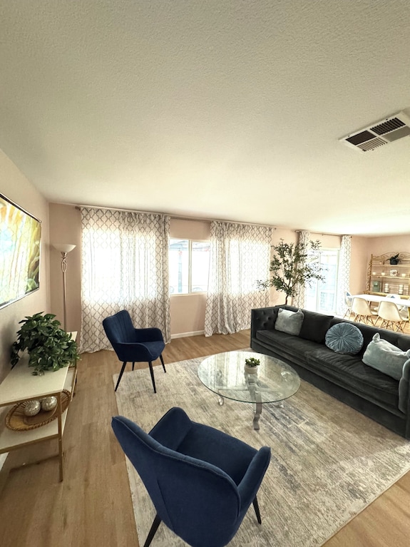 Beautiful 5-bedroom House With Ac In Moreno Valley - Perris, CA