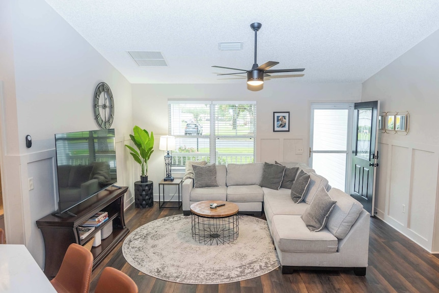 Heated Pool, Golf Cart, Life Stlye Id's - The Villages, FL