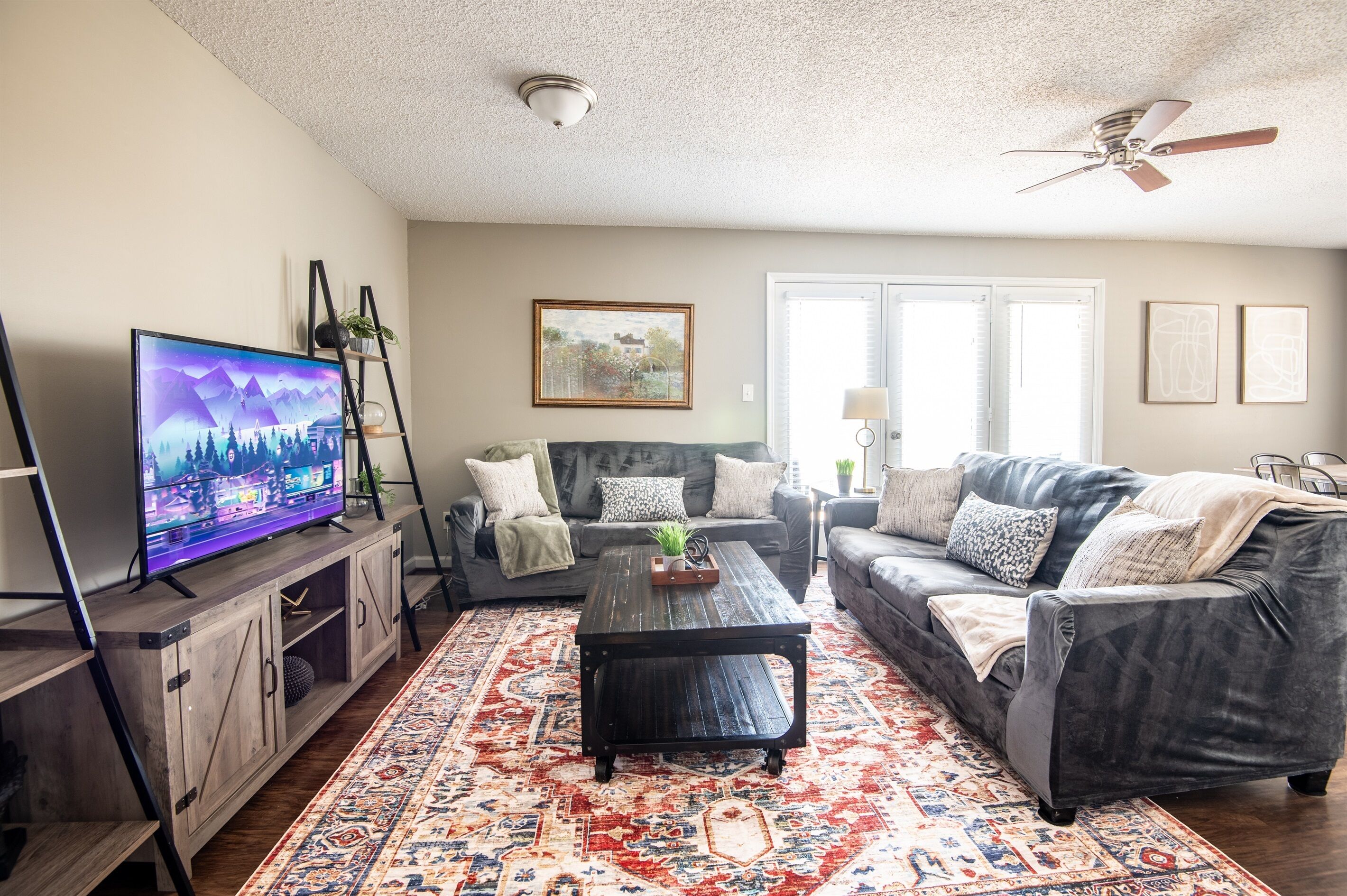 Ridge Retreats - Unit C: King Bed/hilltop View/tvs - Reflection Lake, Birmingham