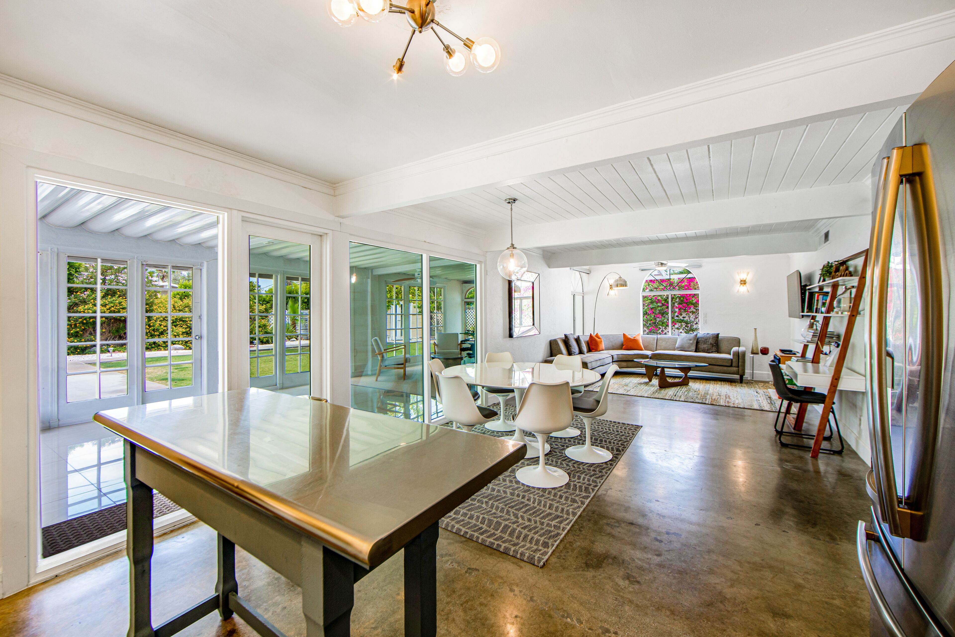 Appealing Racquet Club Home With Firepit, Private Pool & Gas Grill - Palm Springs, CA