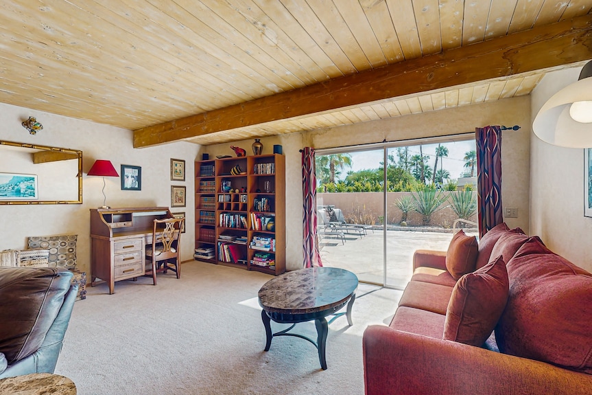 Elegant, Dog-friendly House With Private Hot Tub & Outdoor Pool - Palm Springs, CA