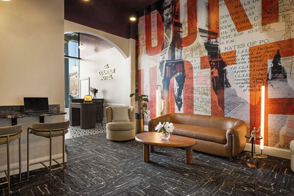 The Courier Hotel - Marblehead, MA