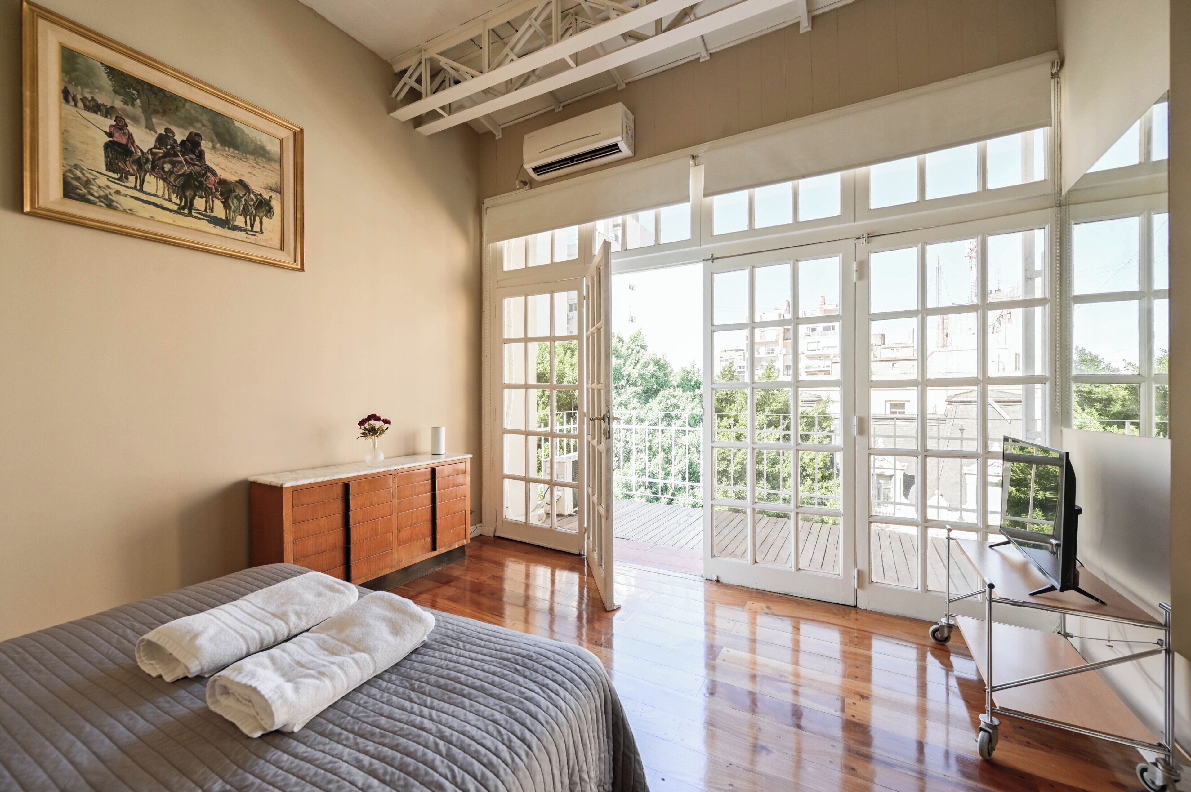 Apartamento Comfort (5D) | Cofre no quarto, secretária 