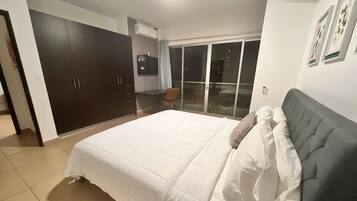 Apartamento, 2 quartos, Vista para a cidade | 3 quartos