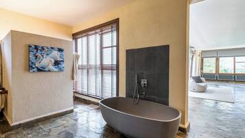 Quarto Duplo Presidencial, vista para a praia | Casa de banho