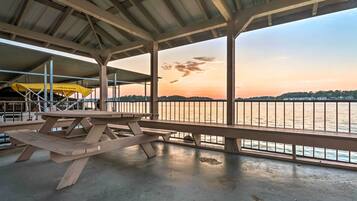 Apartamento (2 Bedrooms) | Parte interna