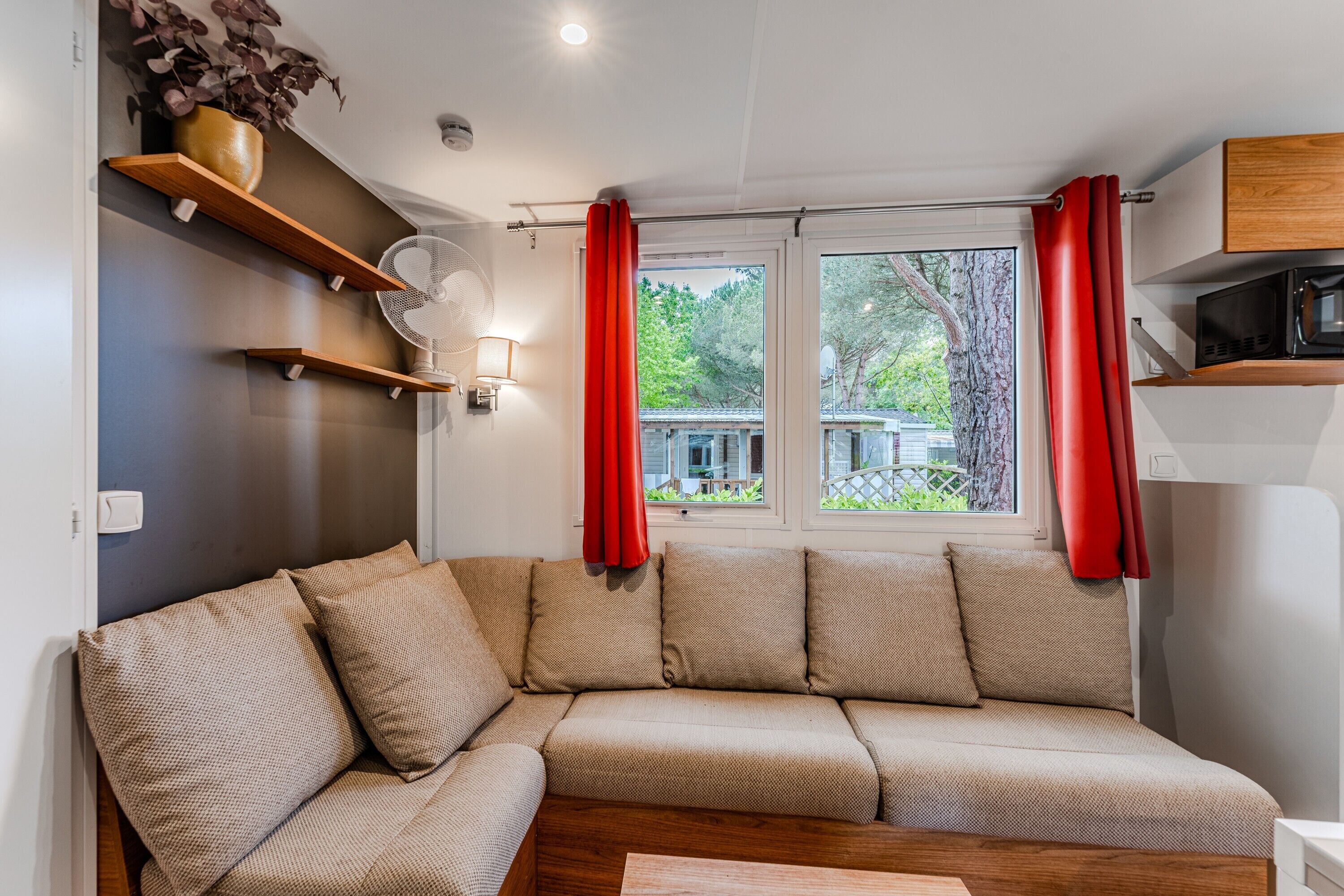 Mobil-home 'Badji' : Terrasse Partagée, Jardin Privé Et Climatisation à Gastes - Parentis-en-Born
