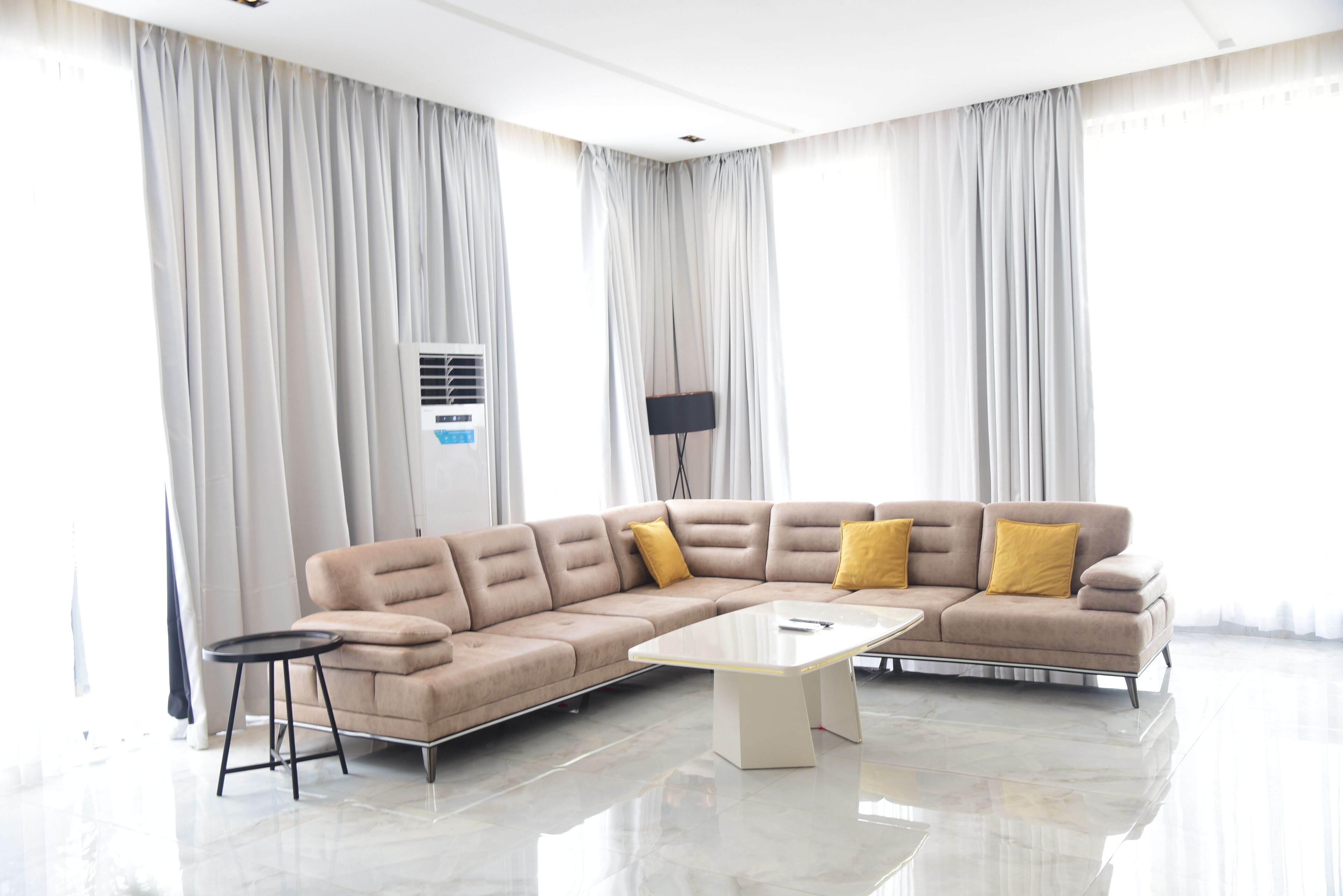 Apartamento Superior, vista para o pátio | Sala de estar