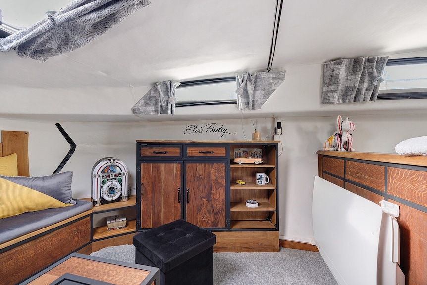 Péniche 'Bateau Elvis' Avec Terrasse Privée - Sarthe