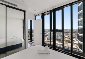 Apartamento, 2 quartos, sacada, vista para a cidade | Wi-Fi de cortesia