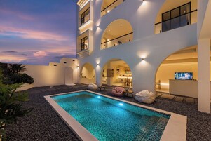Piscina externa