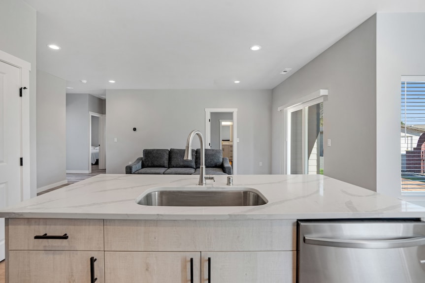 Gorgeous 3-bedroom House With Ac In Pleasant Moses Lake - Moses Lake, WA