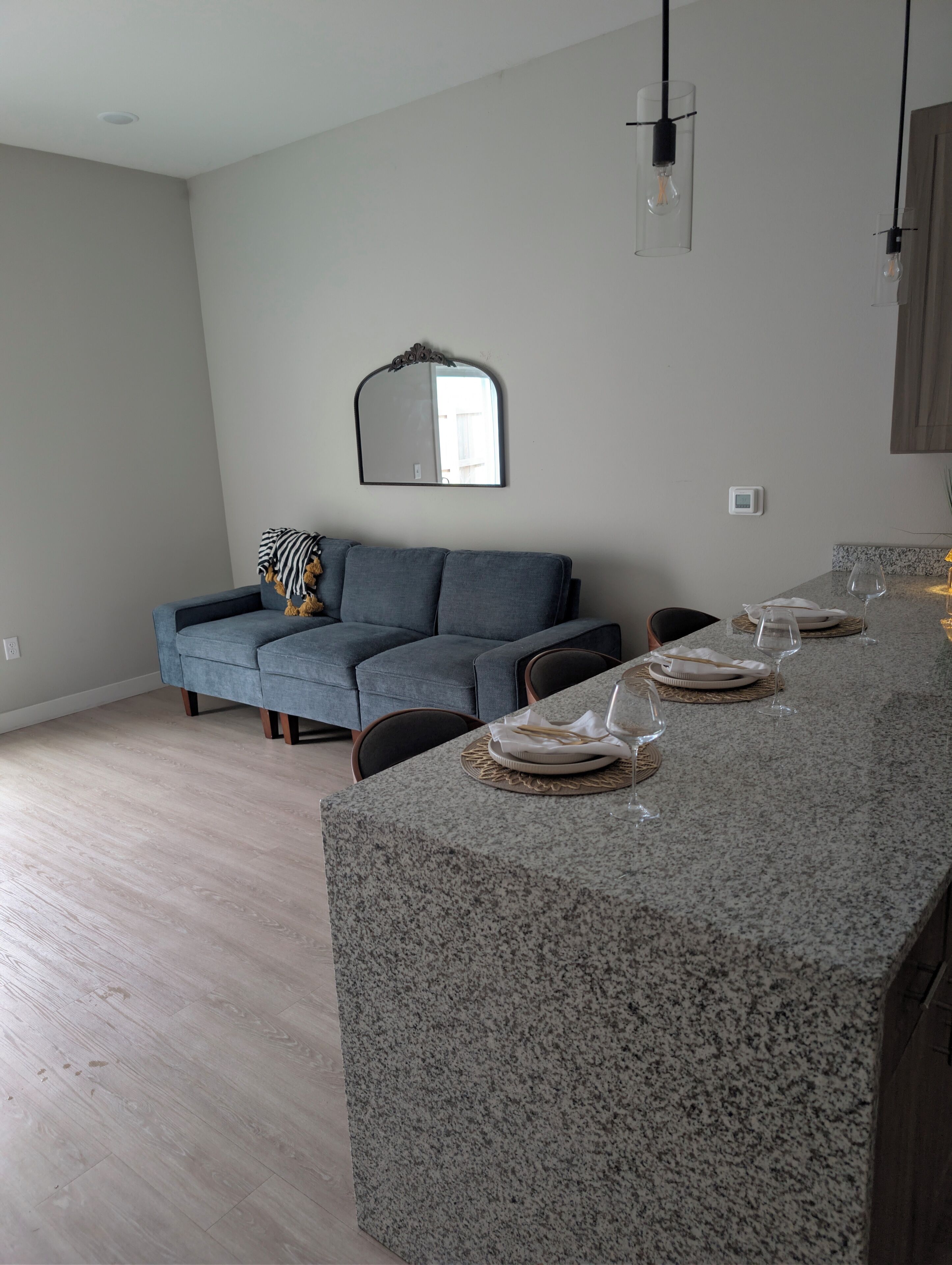 Modern, Fully Furnished 1br  Longstay Ready  Safe, Quiet, Gated Community - Kansas City, MO
