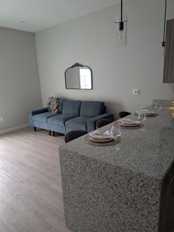 Modern, Fully Furnished 1br Longstay Ready Safe, Quiet, Gated Community - Kansas City, MO