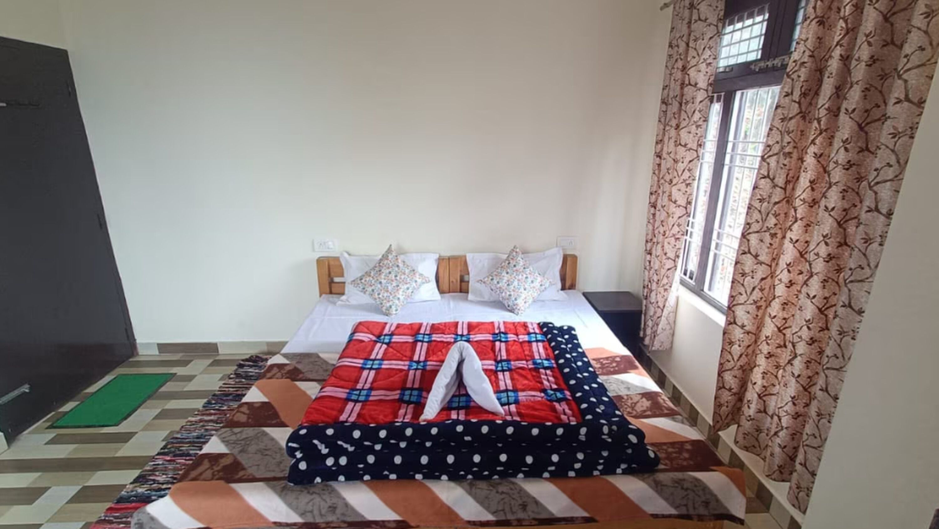 Quarto casal luxo, vista para a colina | Wi-Fi de cortesia