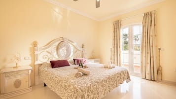 Vila família, 3 quartos, micro-ondas, ao lado da montanha (Family villa for 7 Mijas Golf with) | 3 quartos, Wi-Fi