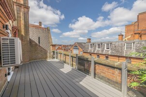 Suite de Luxo, 2 quartos, 2 casas de banho | Terraço/pátio interior