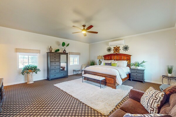 Morgan Hill Couple's Gem: 'Villa In The Vineyards' - Morgan Hill, CA