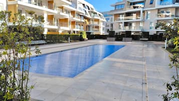 Apartamento | Piscina | Piscina interior, piscina exterior