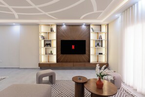 Apartamento Deluxe, 3 quartos, varanda, Vista para a cidade | Interior