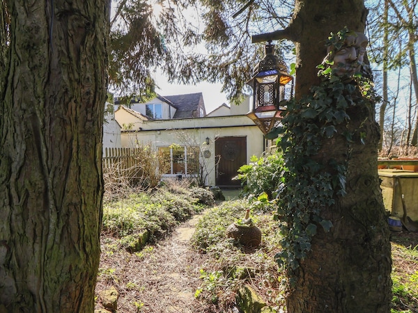 The Jewel In The Crown - Cheshire