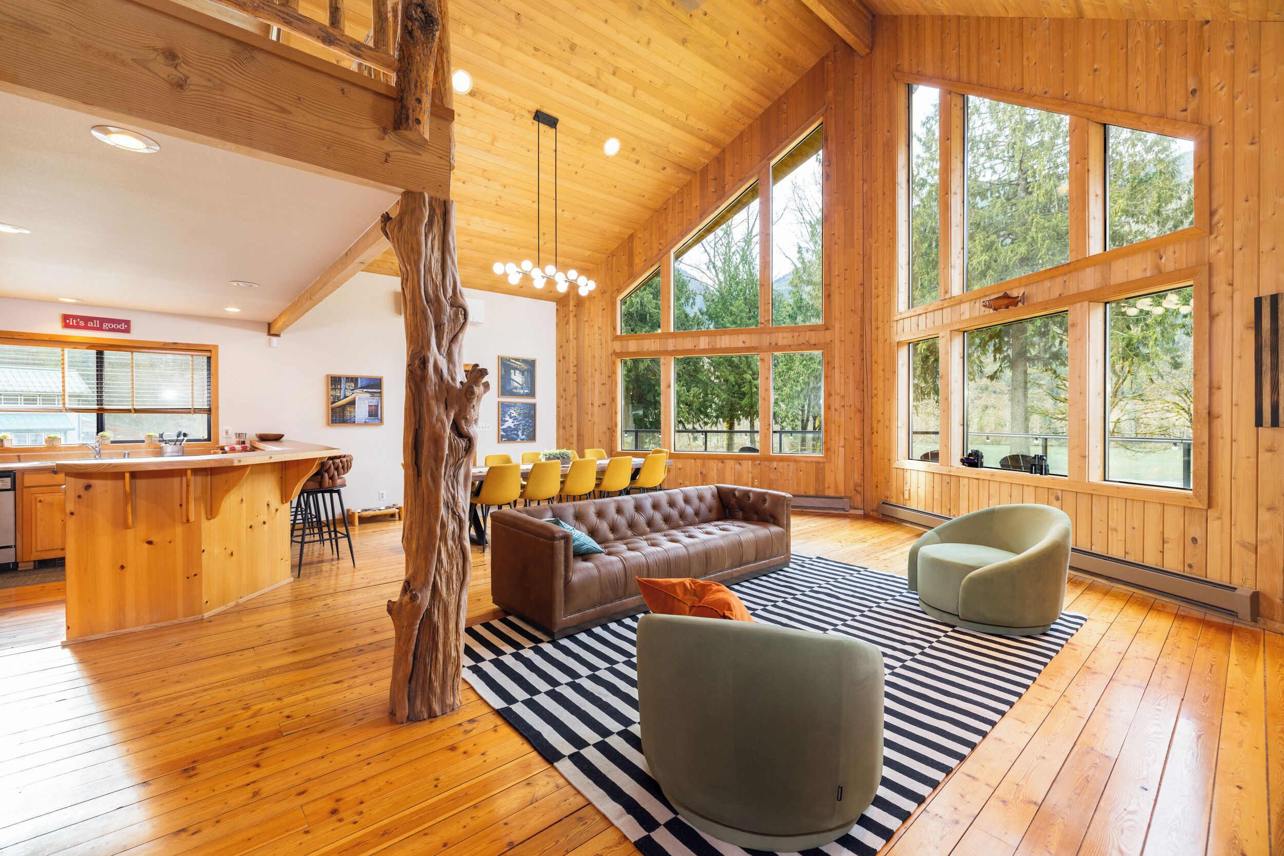 North Cascades Skagit River Estate-river Front With Hot Tub, Sauna - Rasar State Park, Concrete