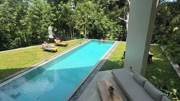 Piscina exterior