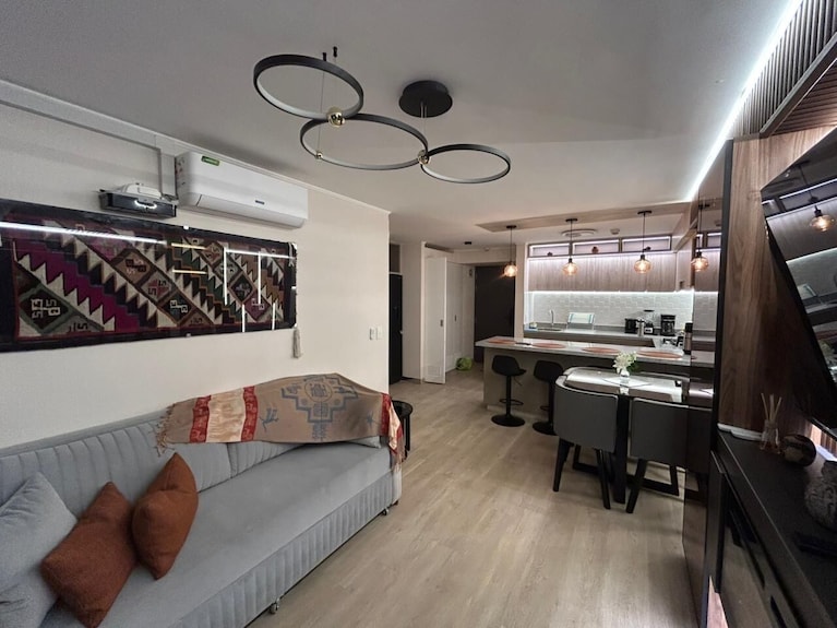 2-bedroom Apartment In Beautiful Miraflores With Ac And Fitness Room, Pool, Etc - Lima