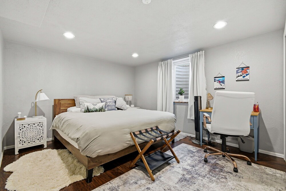 Near Denver-Sep Entrance-W/D-Park Access-Parking-Backyard Reviews ...