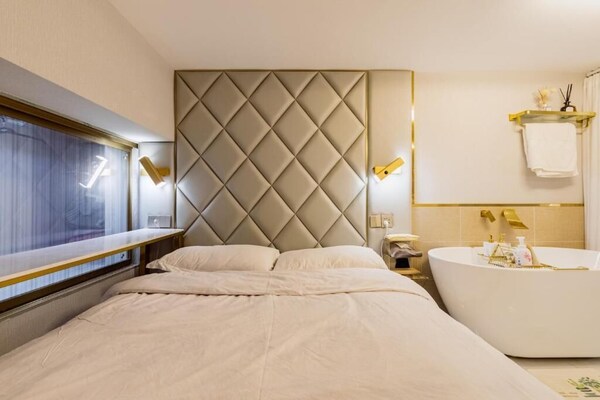 Shanghai Stylish Loft With 2b - Shanghai