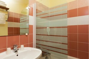 Quarto casal standard | Banheiro