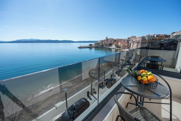 Wind Rose Apartments-beachfront - Makarska Riviera