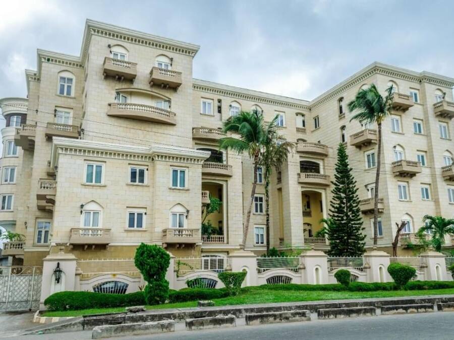 Apartamento superluxo, sacada, vista para a cidade | Fachada