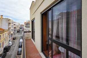 Apartamento, Vista para a cidade | Varanda