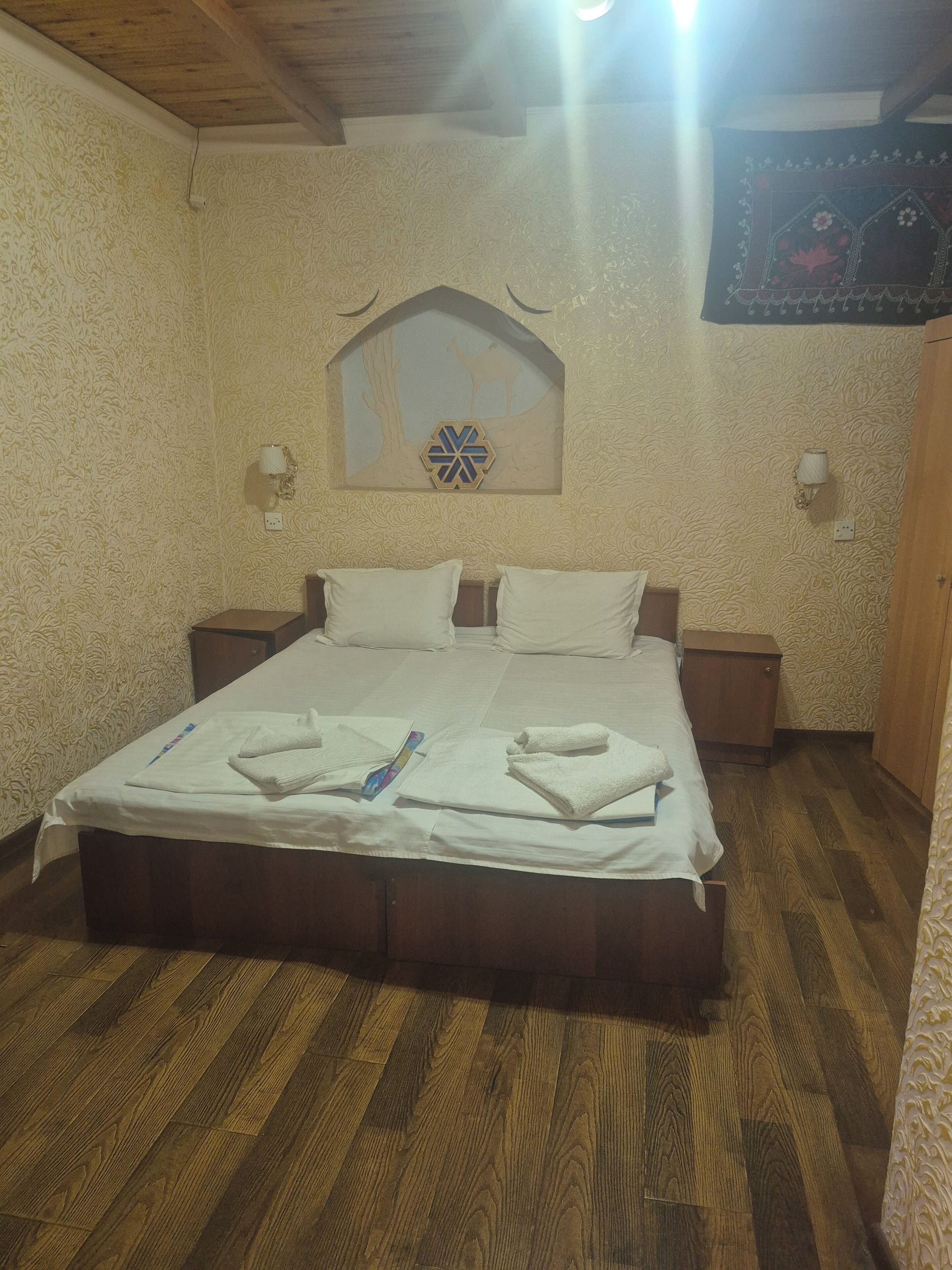 Quarto duplo standard, varanda coberta, vista para a cidade