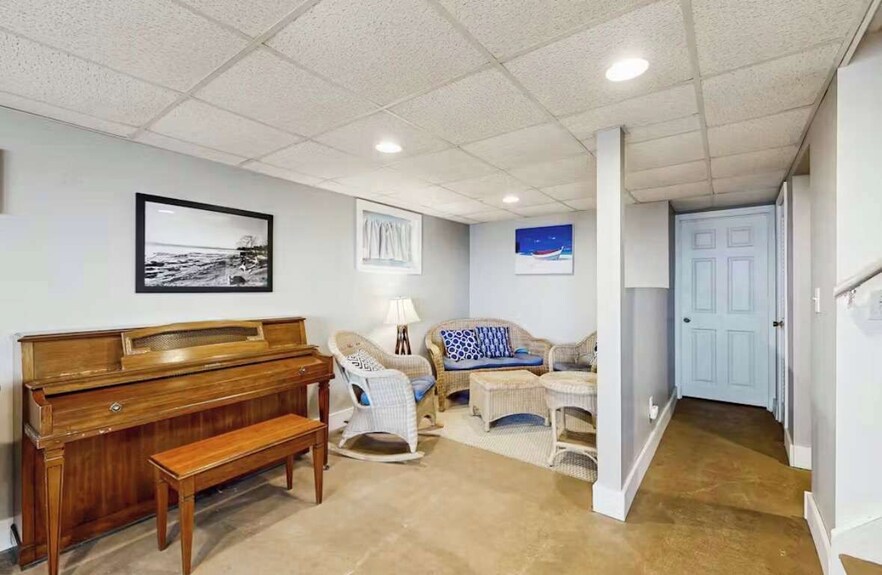 The Lake House Lake Champlain Waterfront Retreat - Colchester, VT