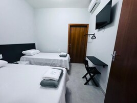 Quarto Twin Standard