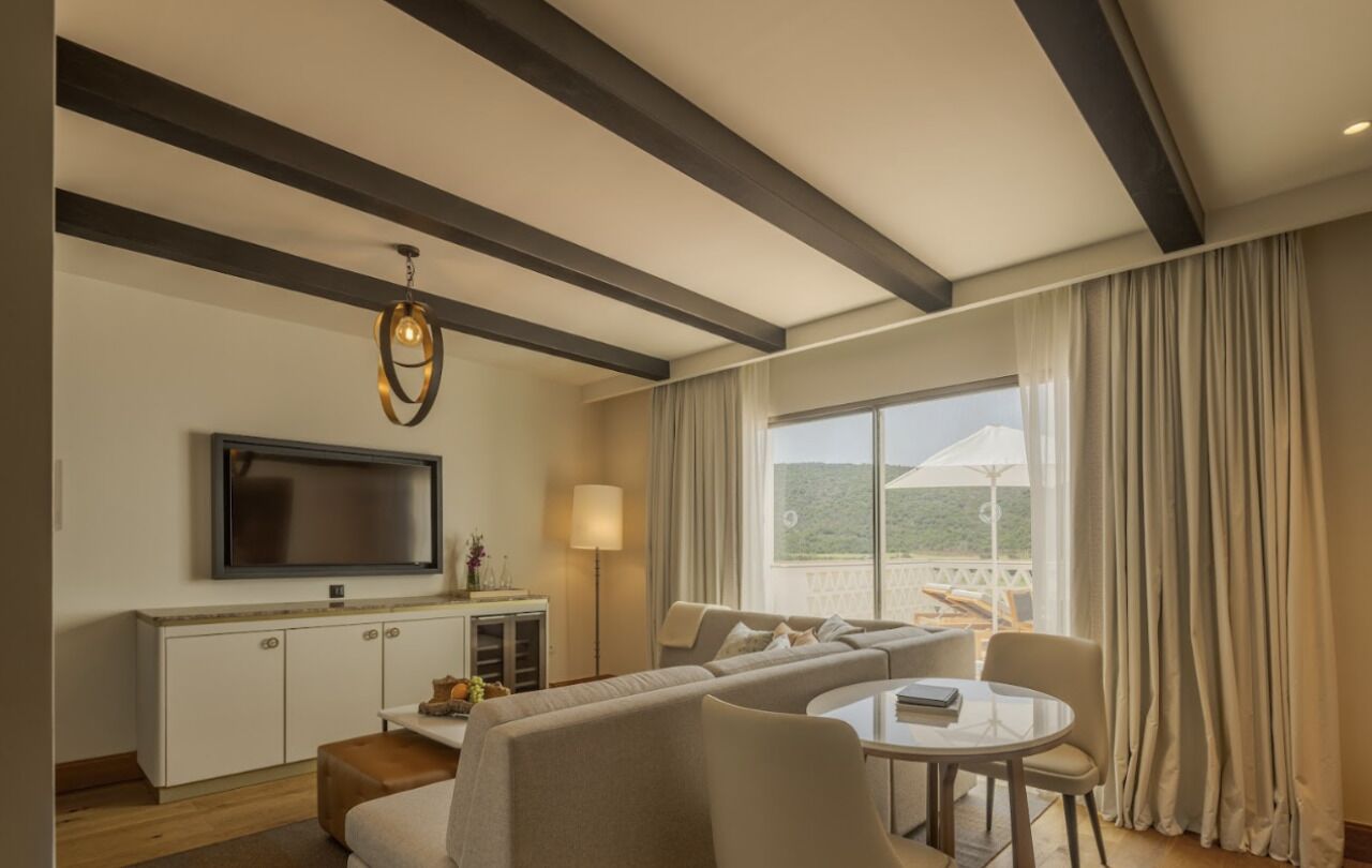 Comfort & Charm In Cozy Room W/ Balcony & Rolling Algarve Landscape Views - Loulé