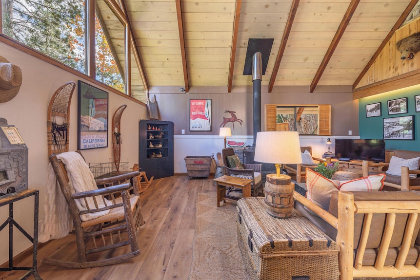 New! River's Edge - Hot Tub - Close To Palisades - Olympic Valley, CA