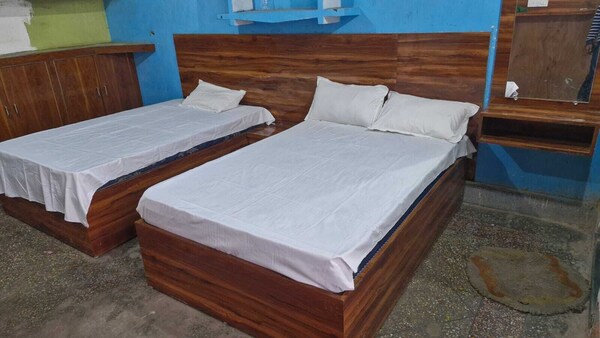 Hanumant Kripa Paying Guest House - Faizabad