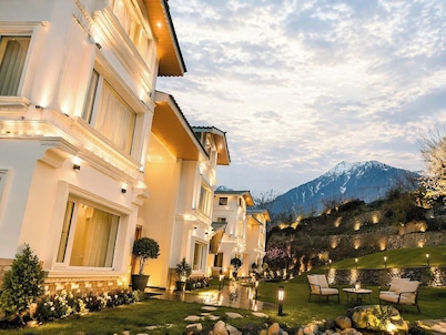 The Riviera Hotel Pahalgam
