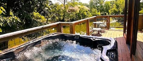 Cabine, 2 quartos | Banheira de hidromassagem exterior