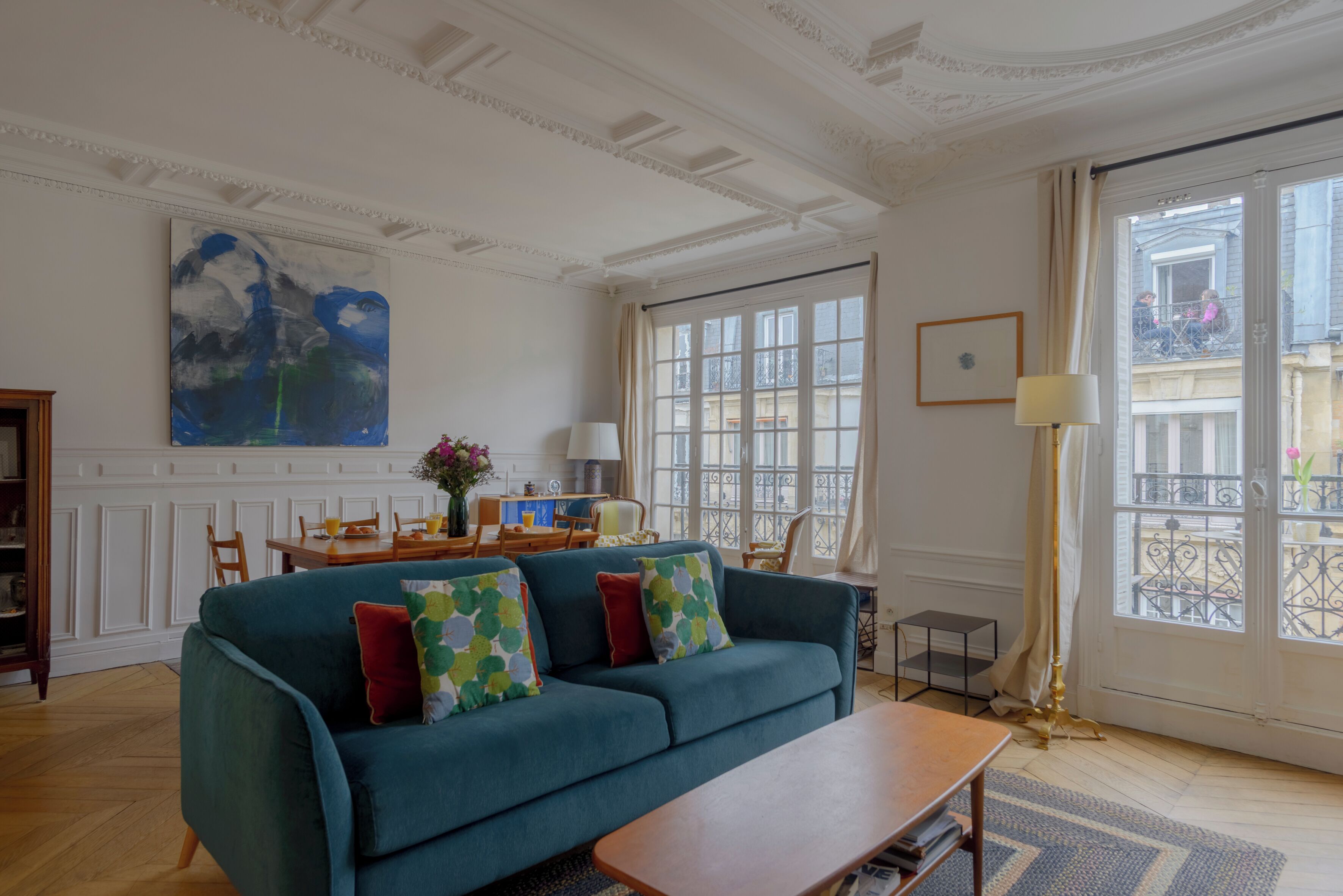 Apartamento conforto, vista para a cidade | Área de estar